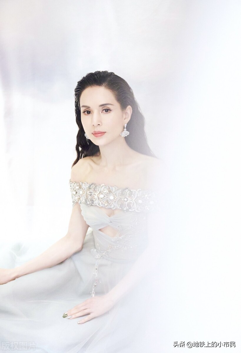 Photo Gallery of Li Ruotong - iNEWS