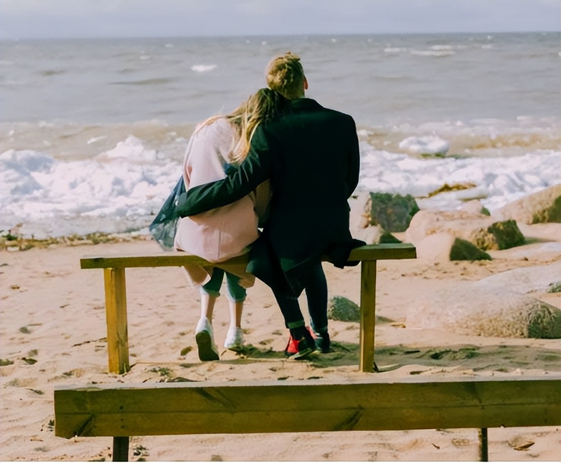 Wang Xiaobo's declaration of love: Loving you is like loving life - iNEWS