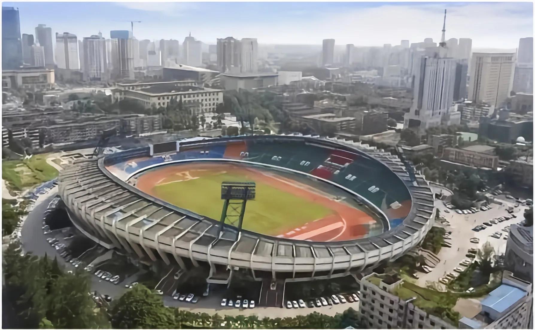 Green Rivers and Lakes Talk about Wei Qun (Part 2) - iMedia