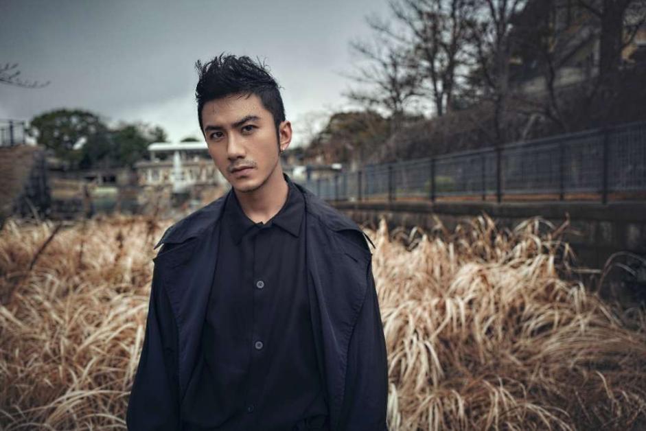 Jay Chou's younger brother, became a "professional male god green leaf ...