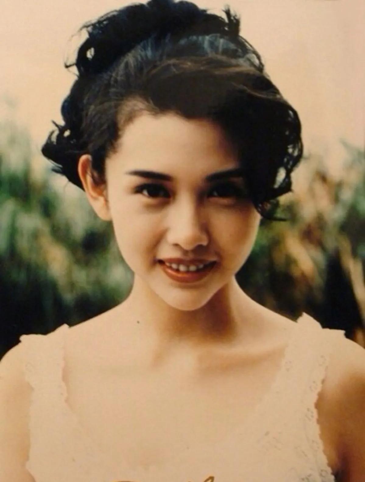 What is the story of Wang Jingli and Qiu Shuzhen's break-up after they became famous? - iNEWS