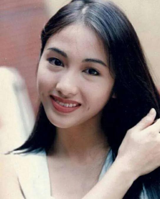 "Li Zi" stunning photo - iNEWS