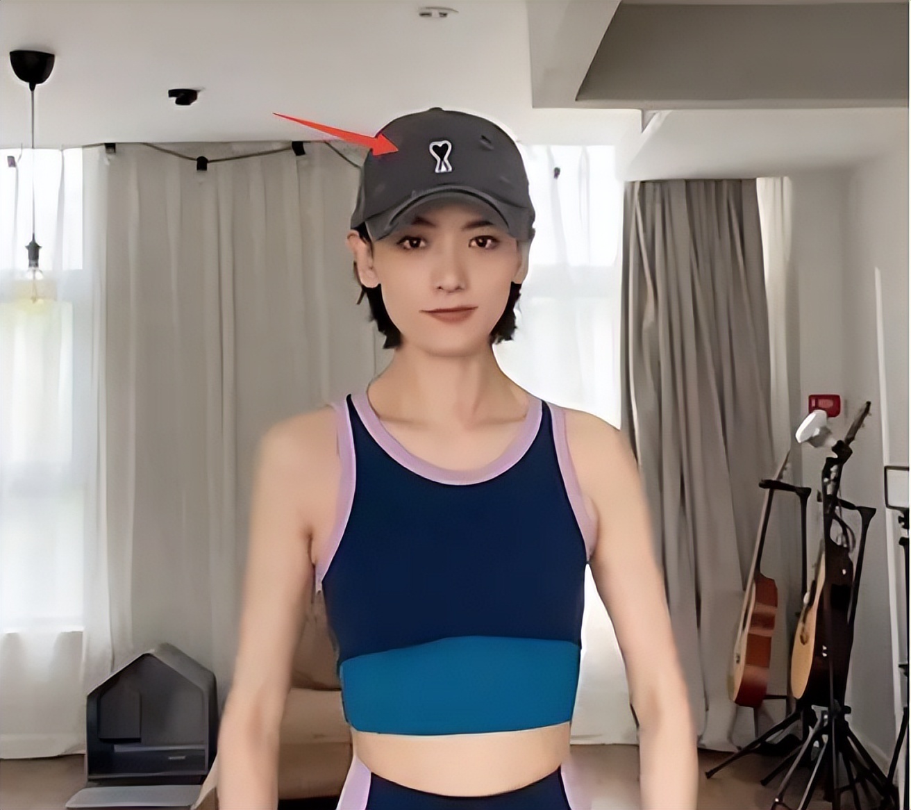 Falling in love with Hawick Lau and playing girlfriends with Yang Mi in the new drama, Li ...