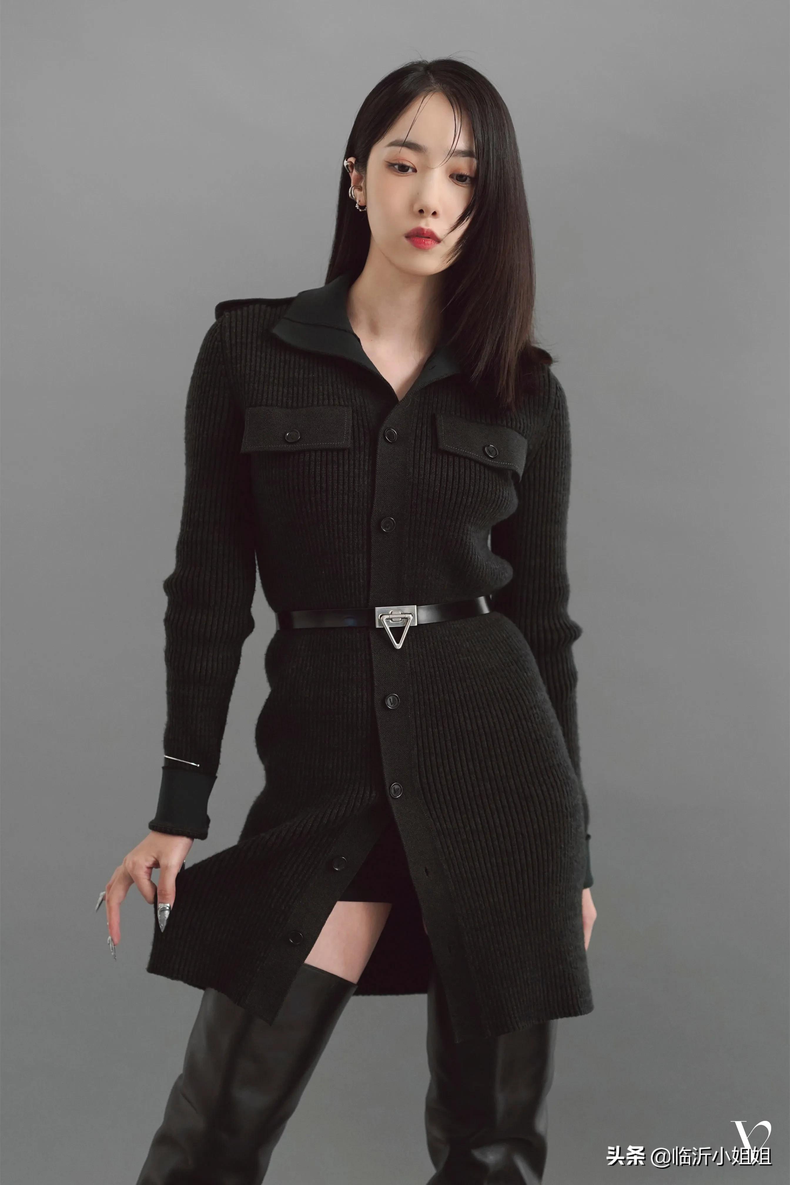 Huang Enfei, an innocent Korean female idol, has an enviable delicate ...