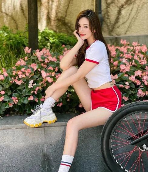 Zhao Yufei: China's Most Beautiful "Fitness Queen" - iMedia