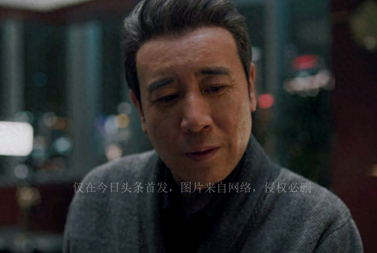 Just one day after it aired, the ratings of Zhou Xun's new drama exceeded 15, and his acting ...