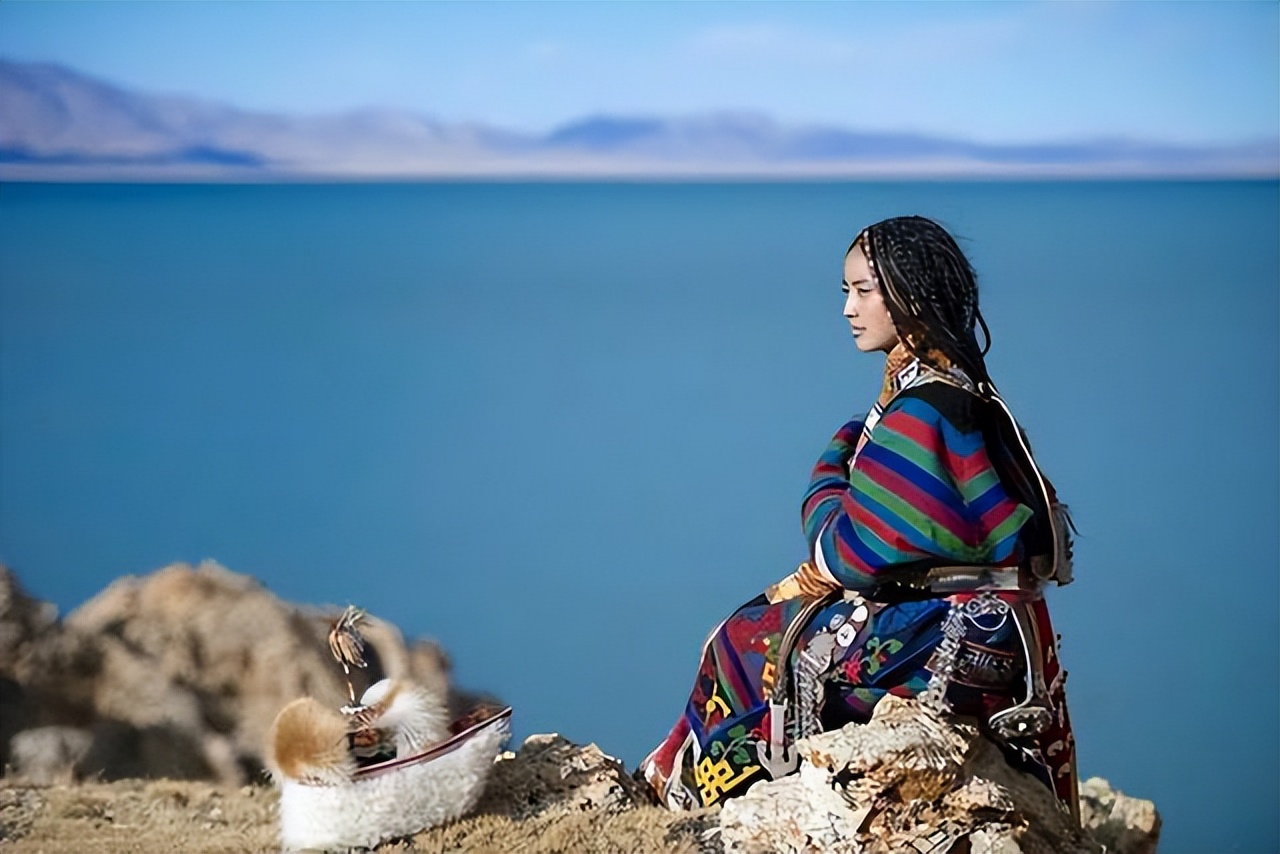 How is the night time allocated in Tibetan "polyandry" families?The ...