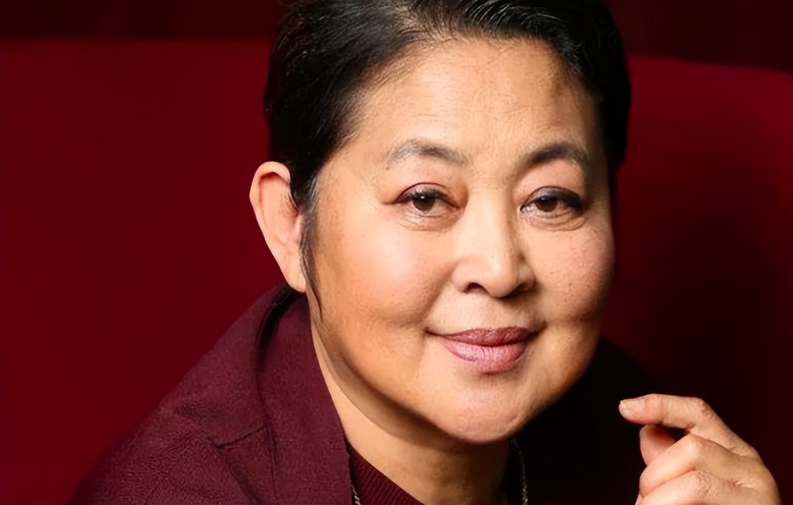 61-year-old Ni Ping and 60-year-old Ni Dahong, is their relationship as ...