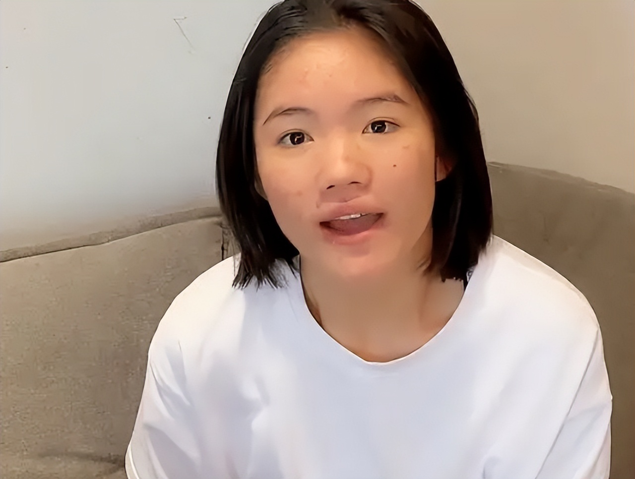 In order to gain traffic, Cui Jin "pretends" to be in harmony with Li Leyou?Netizen: It's so ...