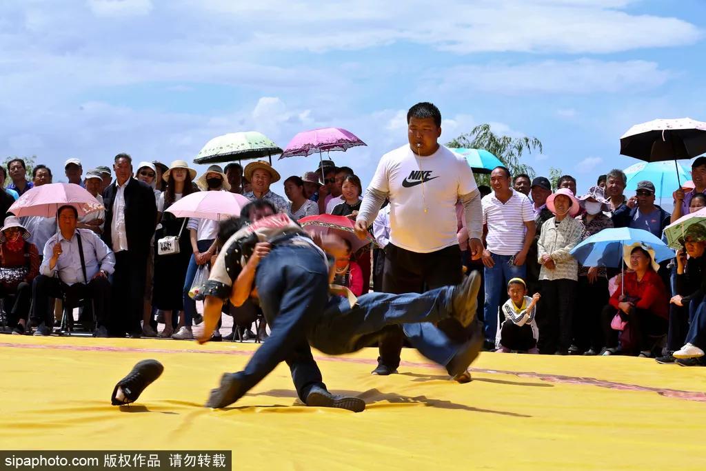 Old Beijinger, too good at playing! - iNEWS