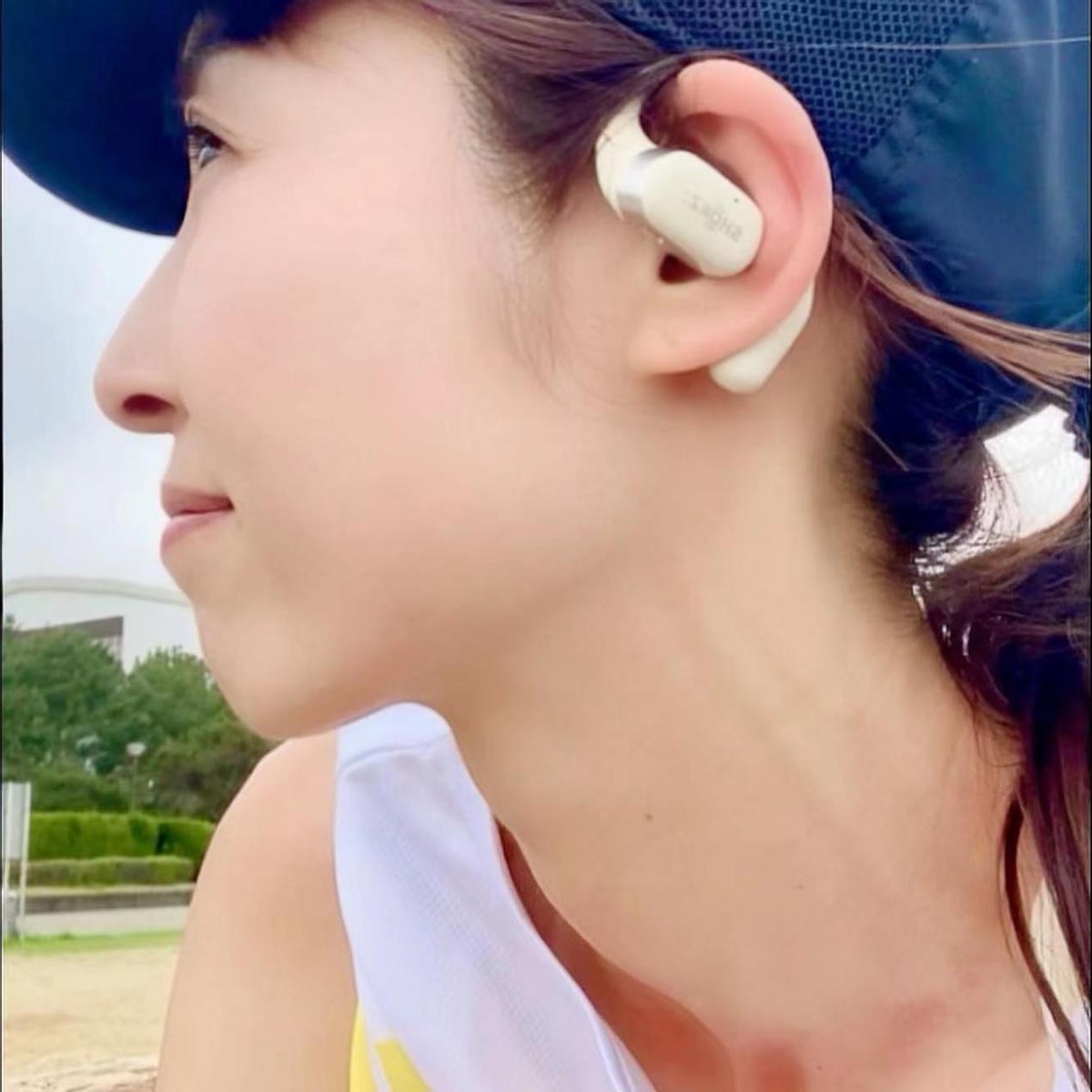 It is worthy of being the leader in headphones! Once you use it, you ...
