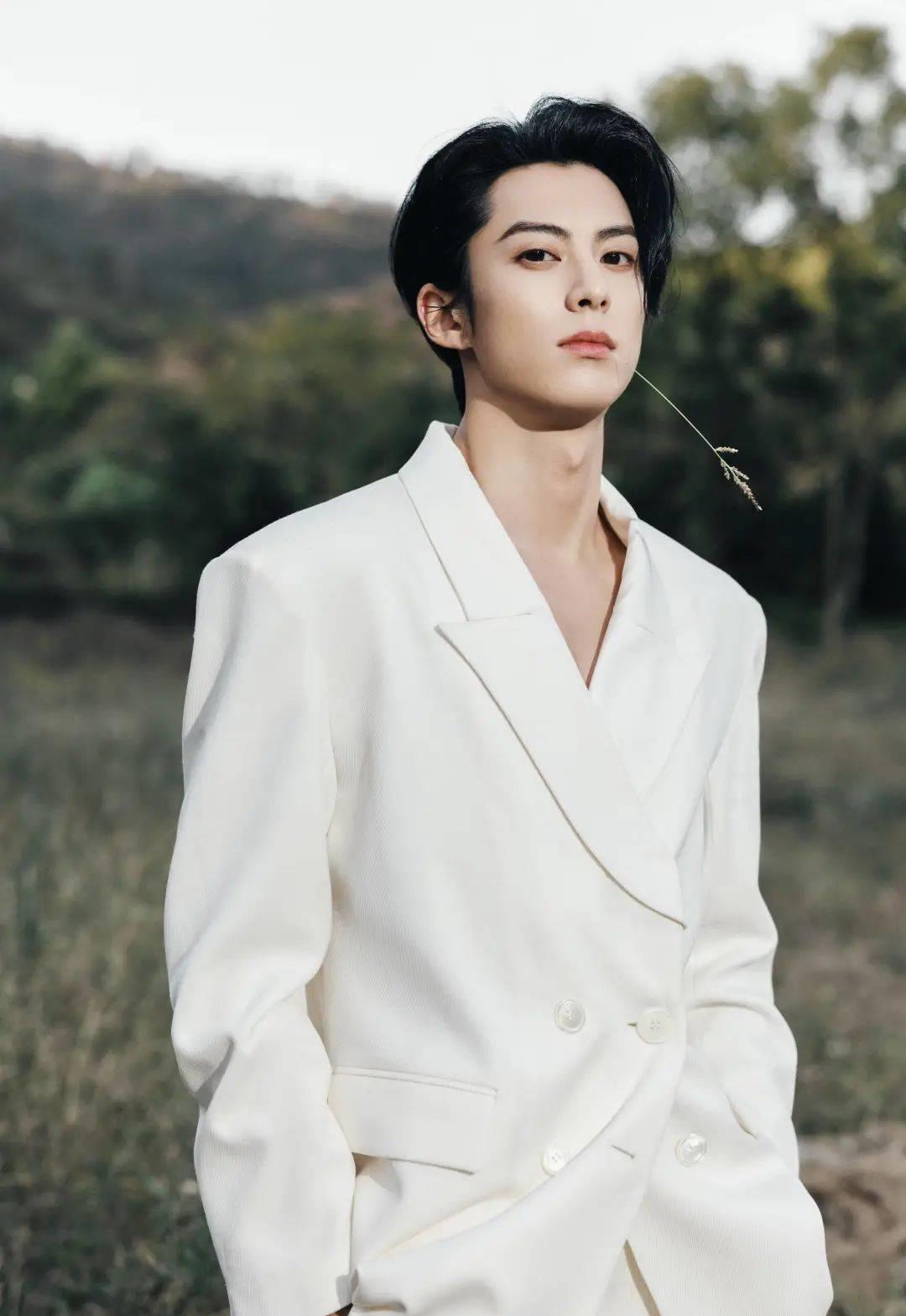 Wang Yibo Golden Rooster Award? Tian Xiwei forced the palace? Deng Lun ...