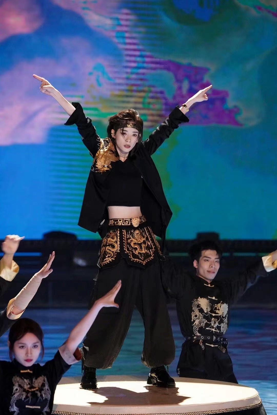 Liu Yase posted a response to imitation and greasy, with a rigid ...