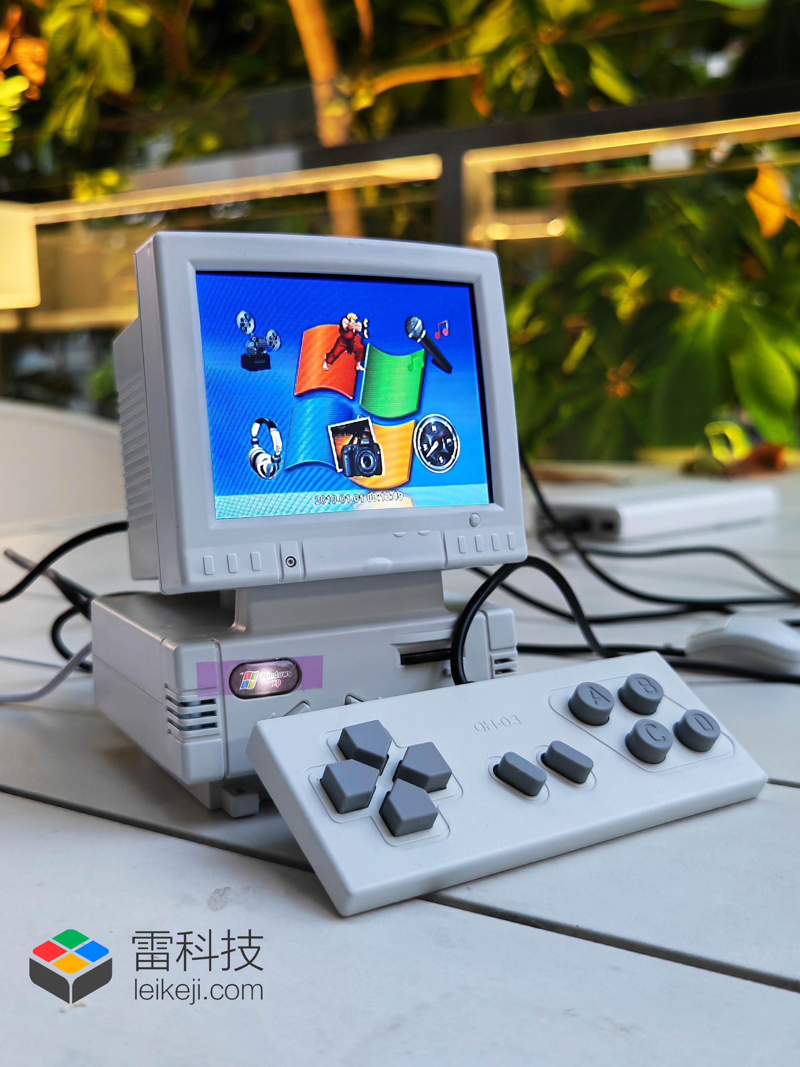 A retro "computer" that can sing karaoke and play games!but i don't ...