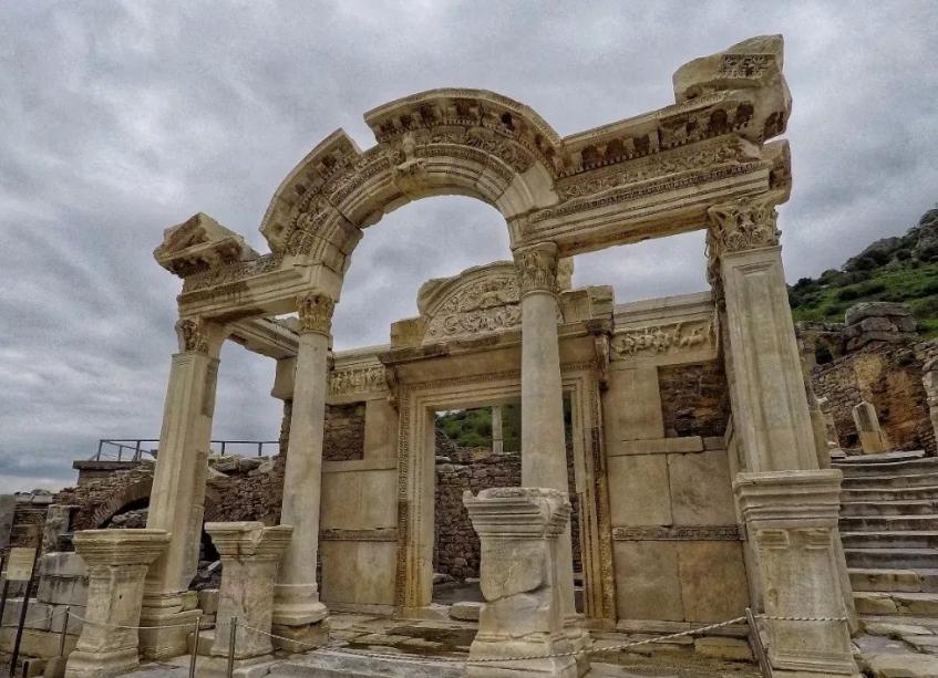 The architectural art and characteristics of the Kingdom of Lydia, the ...