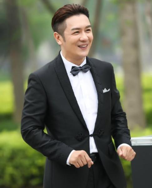 Chen Haomin of "Living Buddha Jigong" gave birth to 4 children in 5 ...