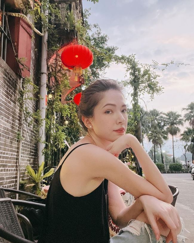 Beautiful from small to big!Xu Weining's "19-year-old tender photos" exposed on the Internet are ...