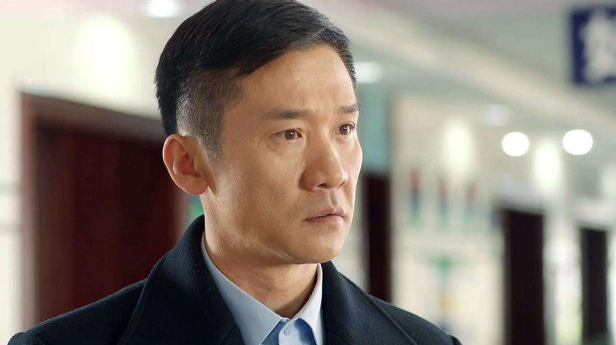 Huang Zhizhong: After divorcing He Yin, he did not remarry. He is still ...