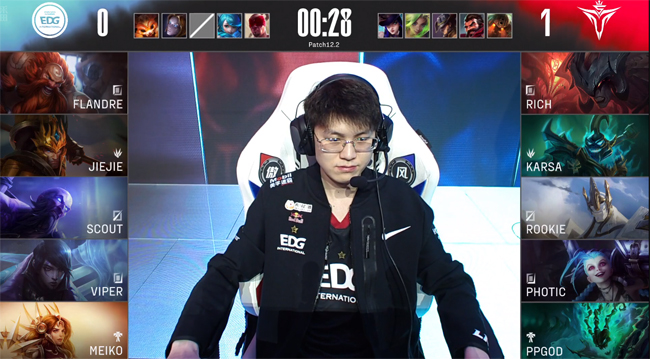 LOL-LPL: Rookie Galio flashed to taunt the four for "refusing to work overtime", V5 swept EDG 2 ...