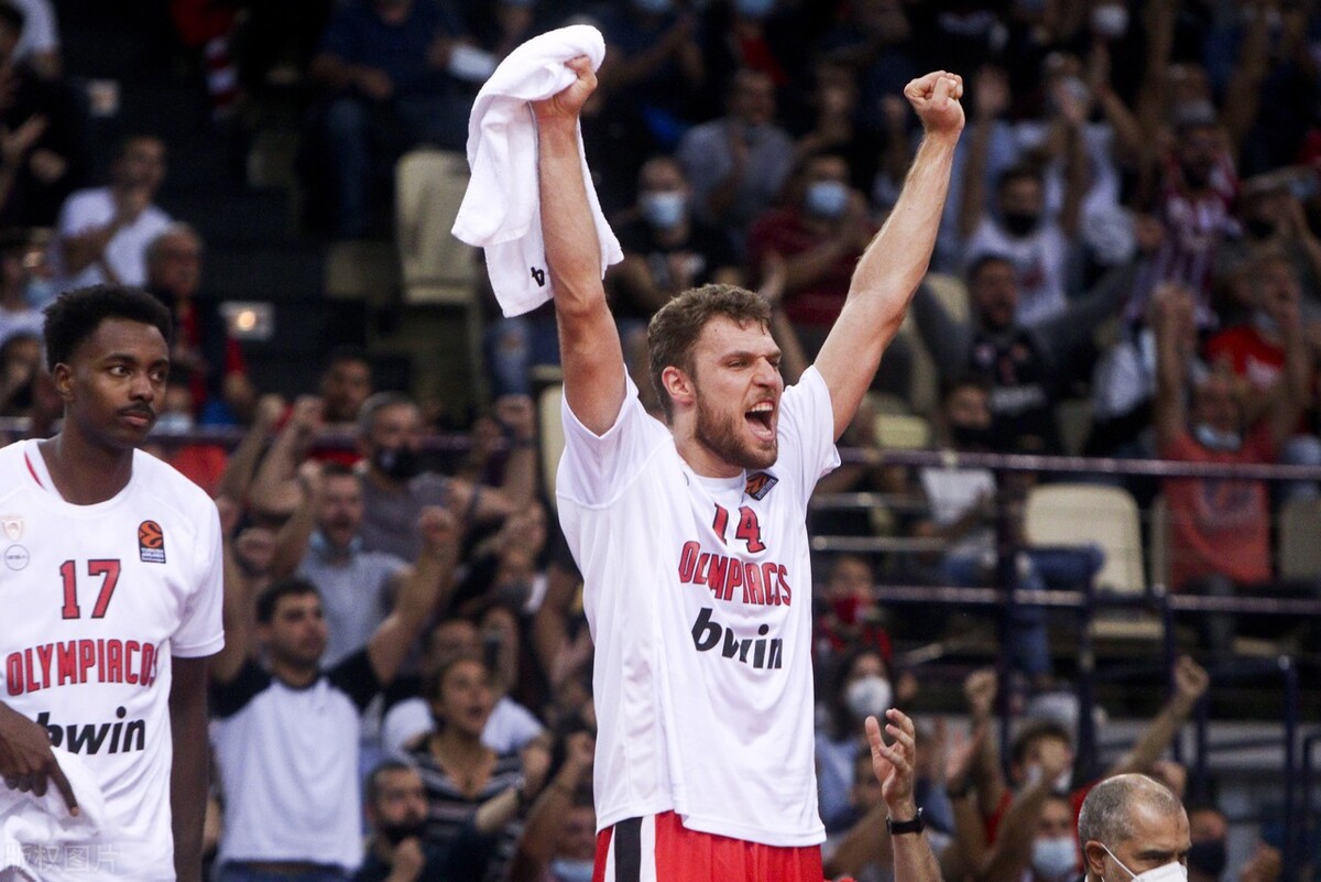 Olympiacos wins Greek Basketball Cup after 11 years - iNEWS