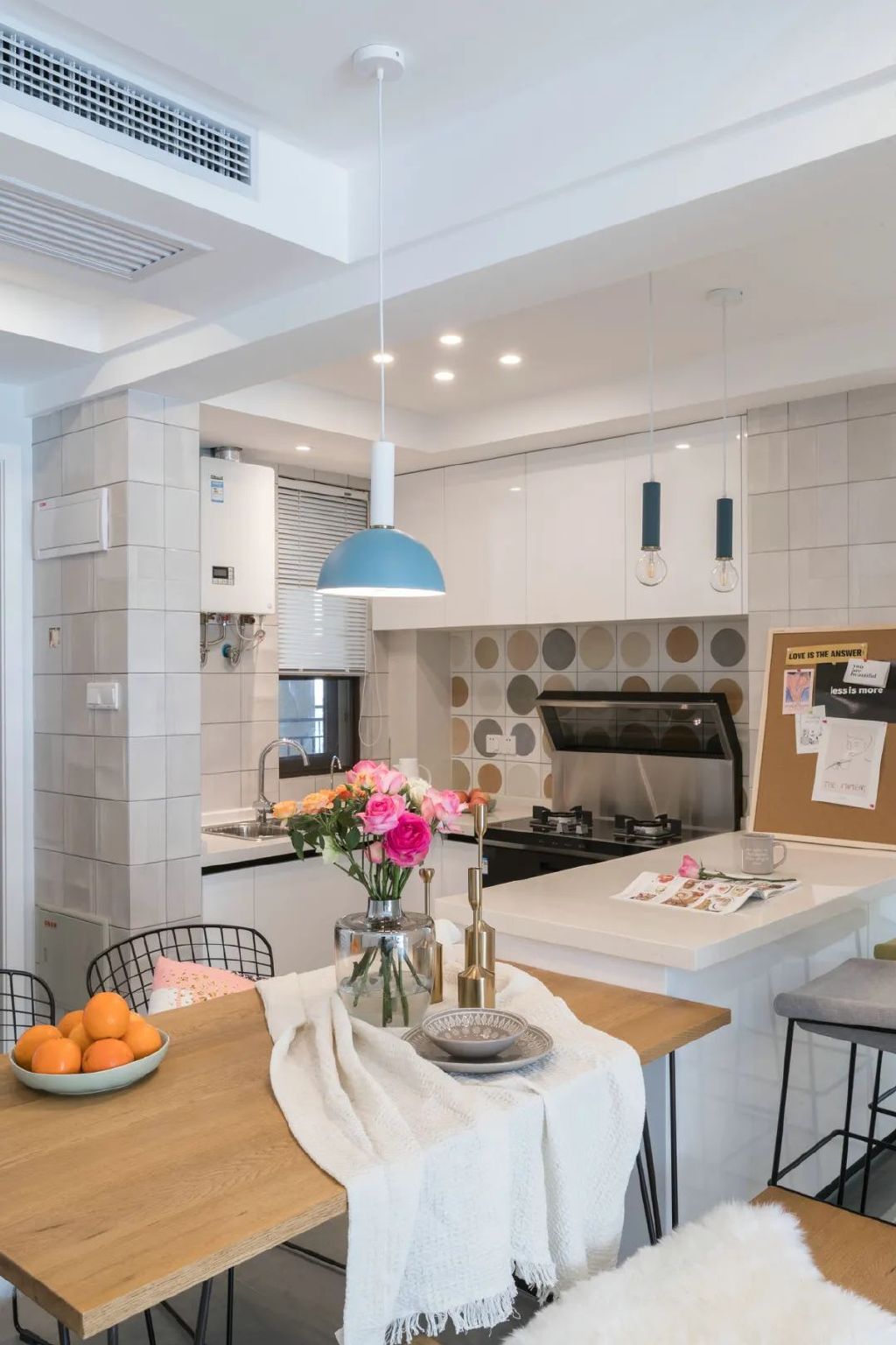 The e-sports teenager refused to "over-decorate", and made the 68 ...