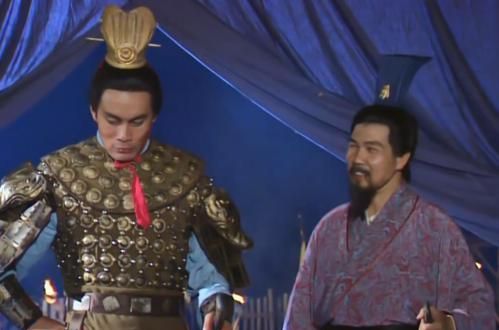 In fact, Lu Bu had long regretted killing Ding Yuan, and finally killed ...