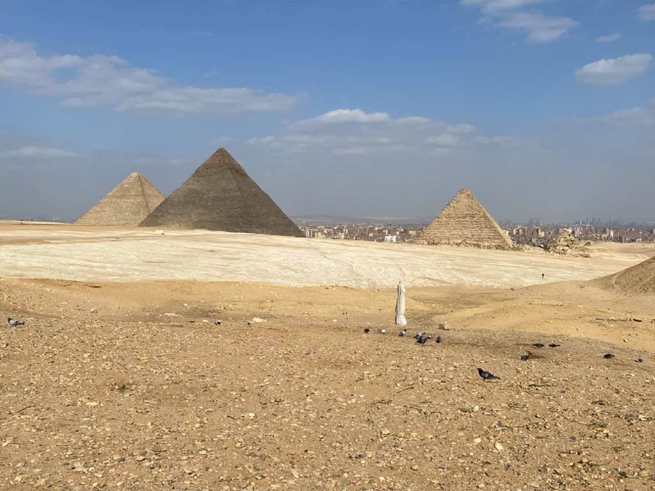 Demystifying that "the pyramids were built by slaves" is a lie! - iNEWS