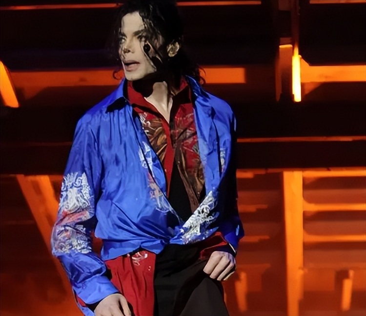 "This is Michael Jackson" uses a unique perspective to show what the ...