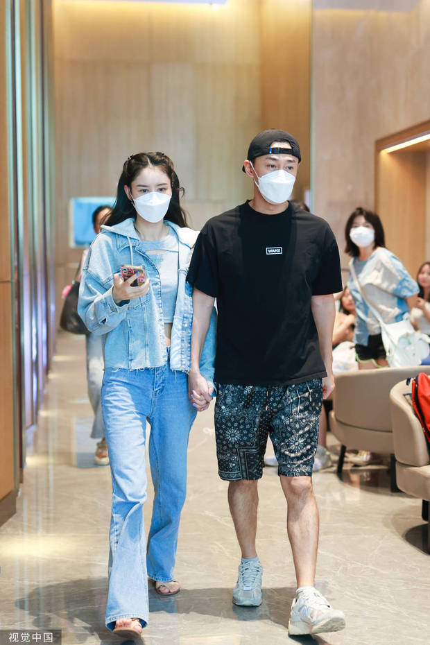 Lin Feng participated in the recording of "Call Me by Fire" and ...