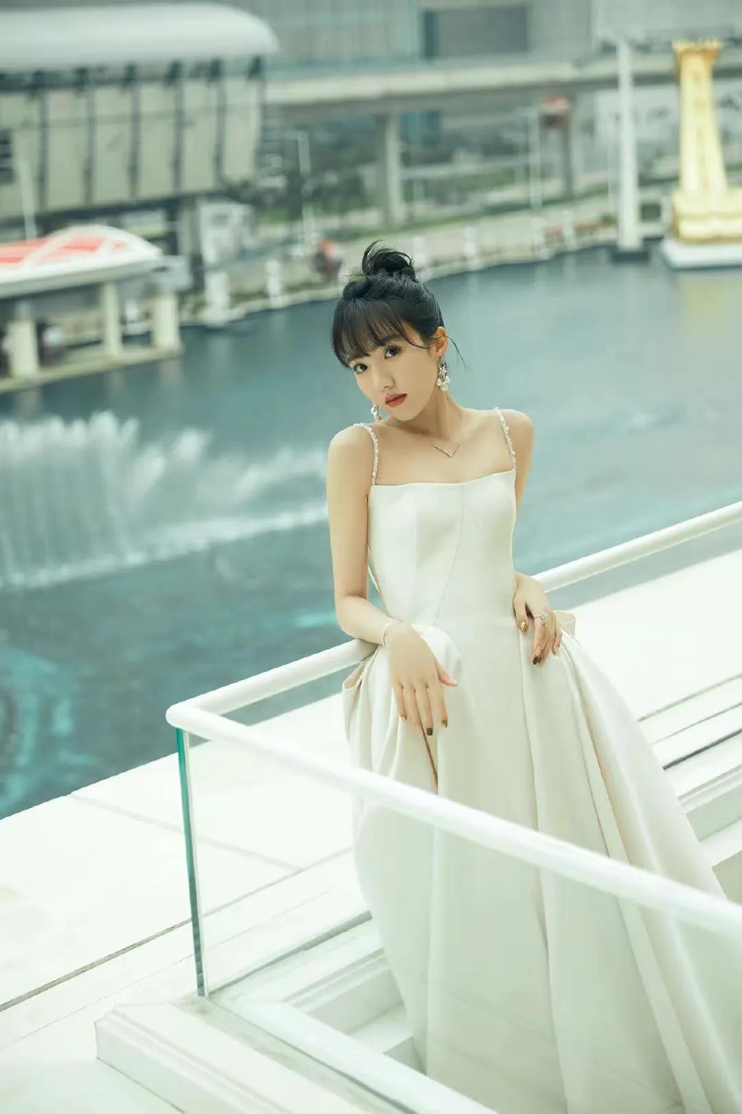 Su Xiaotong won the Huading Award for Best Actress in Ancient Costume ...