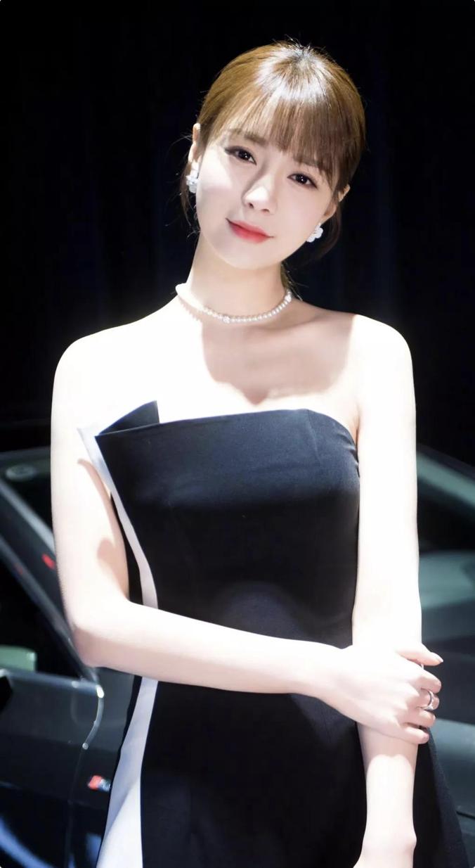 Shen Mengchen——Beautiful as a soft star and Mengchen - iNEWS