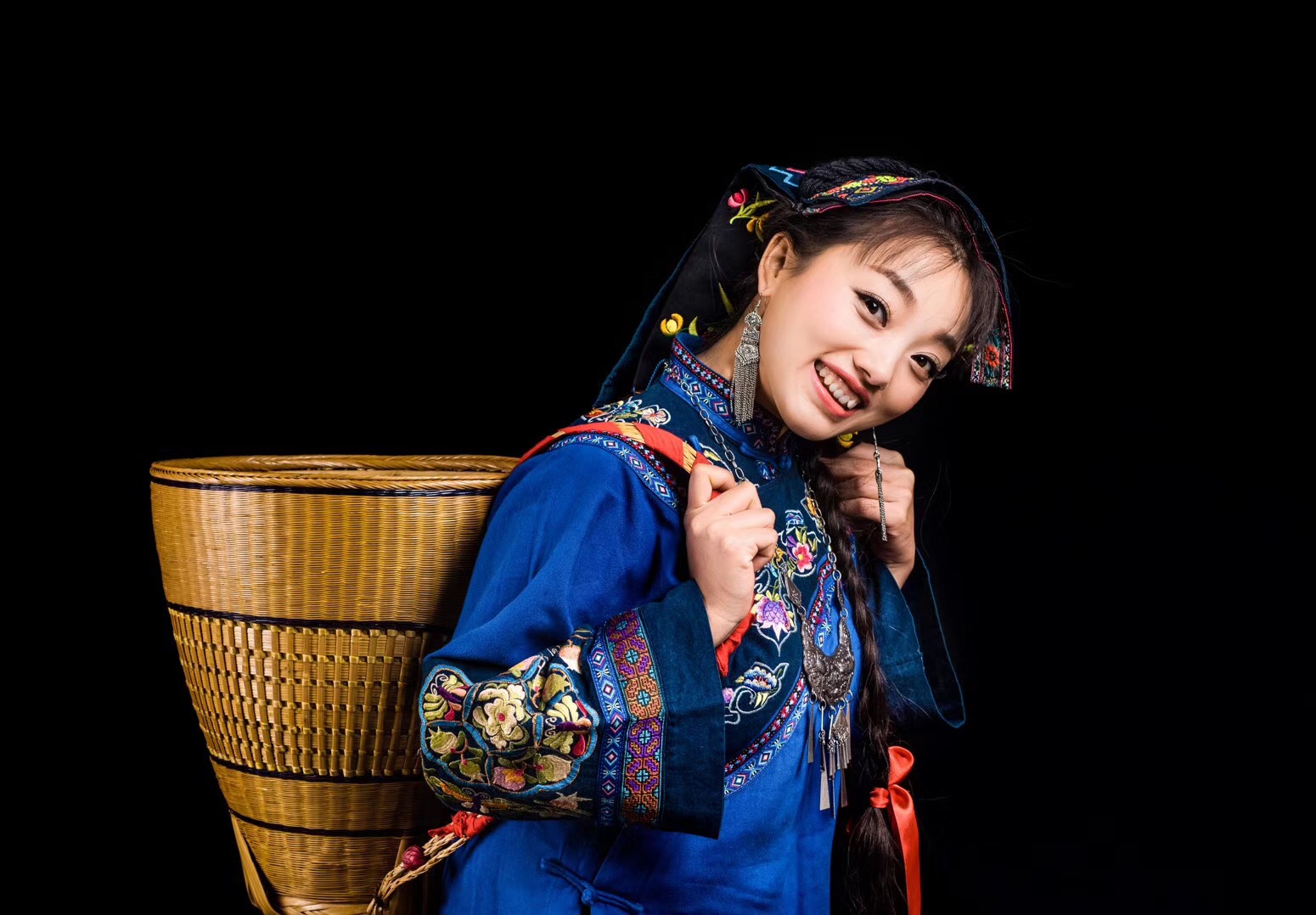 One boat, one crossing, one couple, Cuicui in Shen Congwen's works - iNEWS