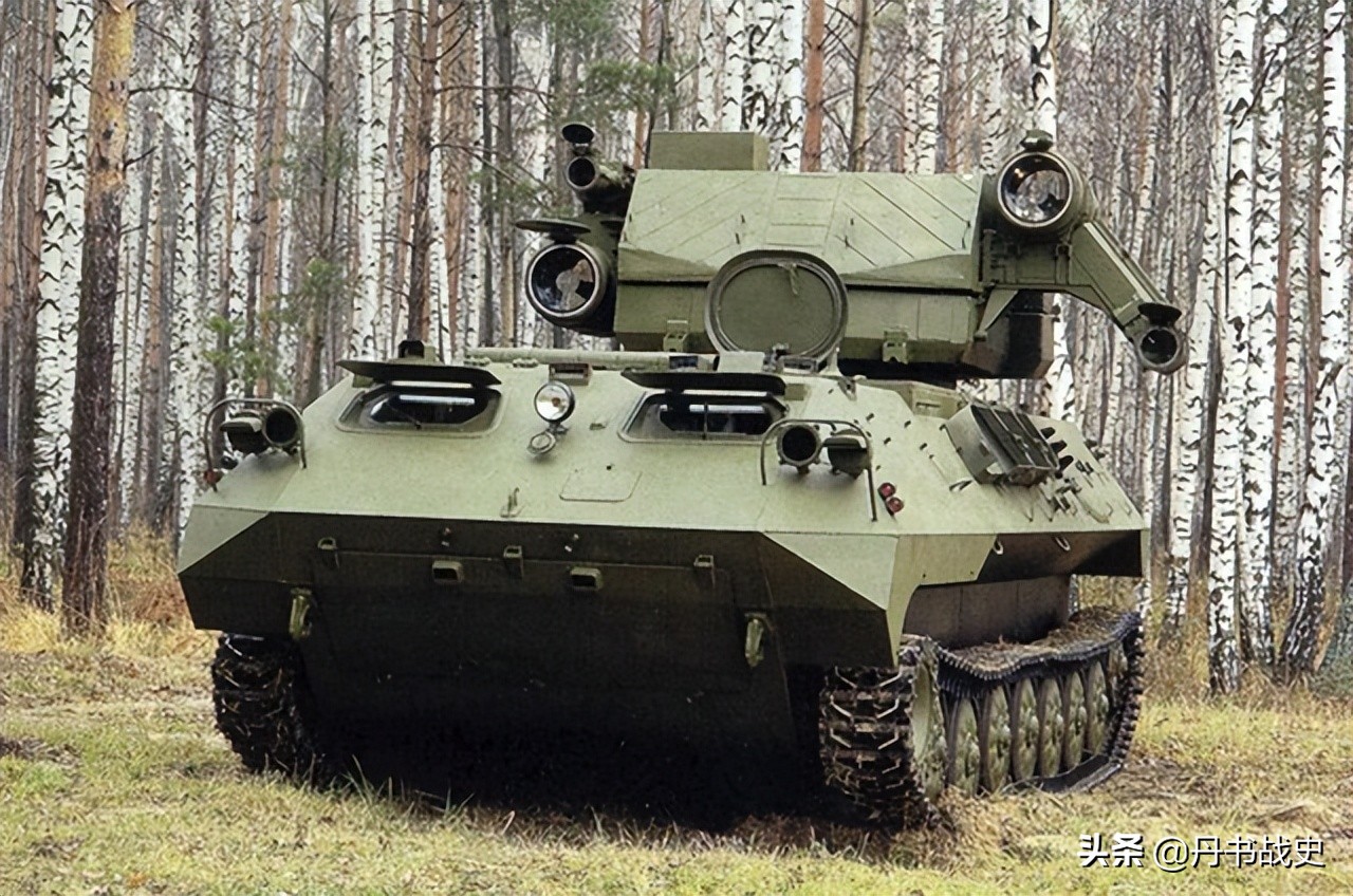 The only one in the world, the Soviet KDHR-1H long-range laser chemical ...