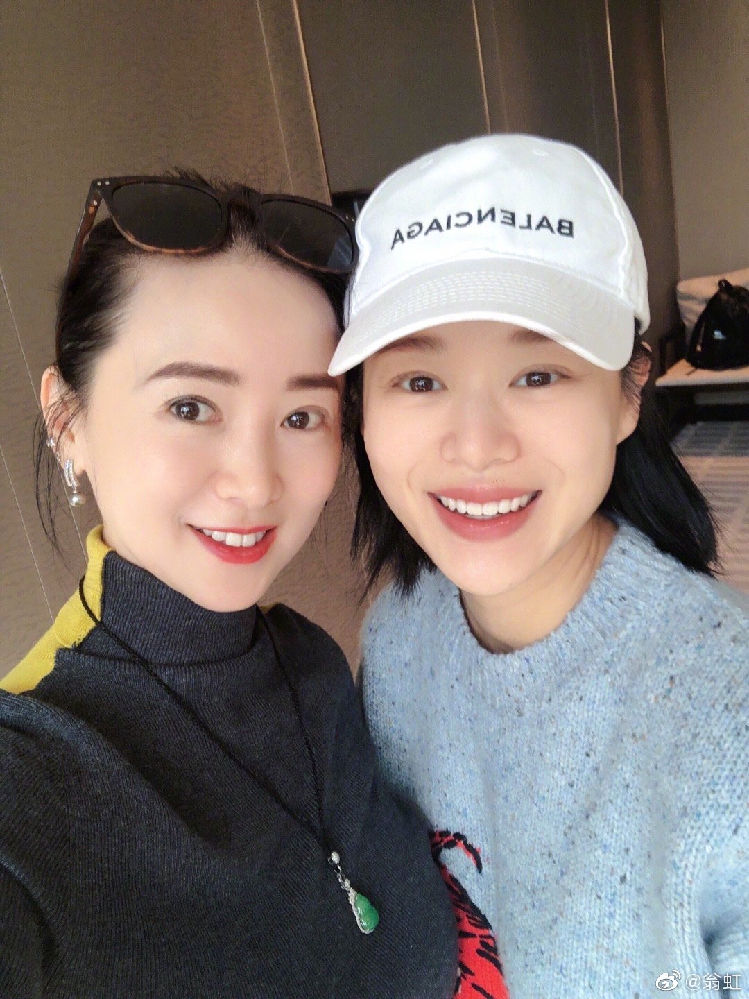 Weng Hong shared a group photo of Myolie Hu, Xie Tianhua, Xie Junhao ...