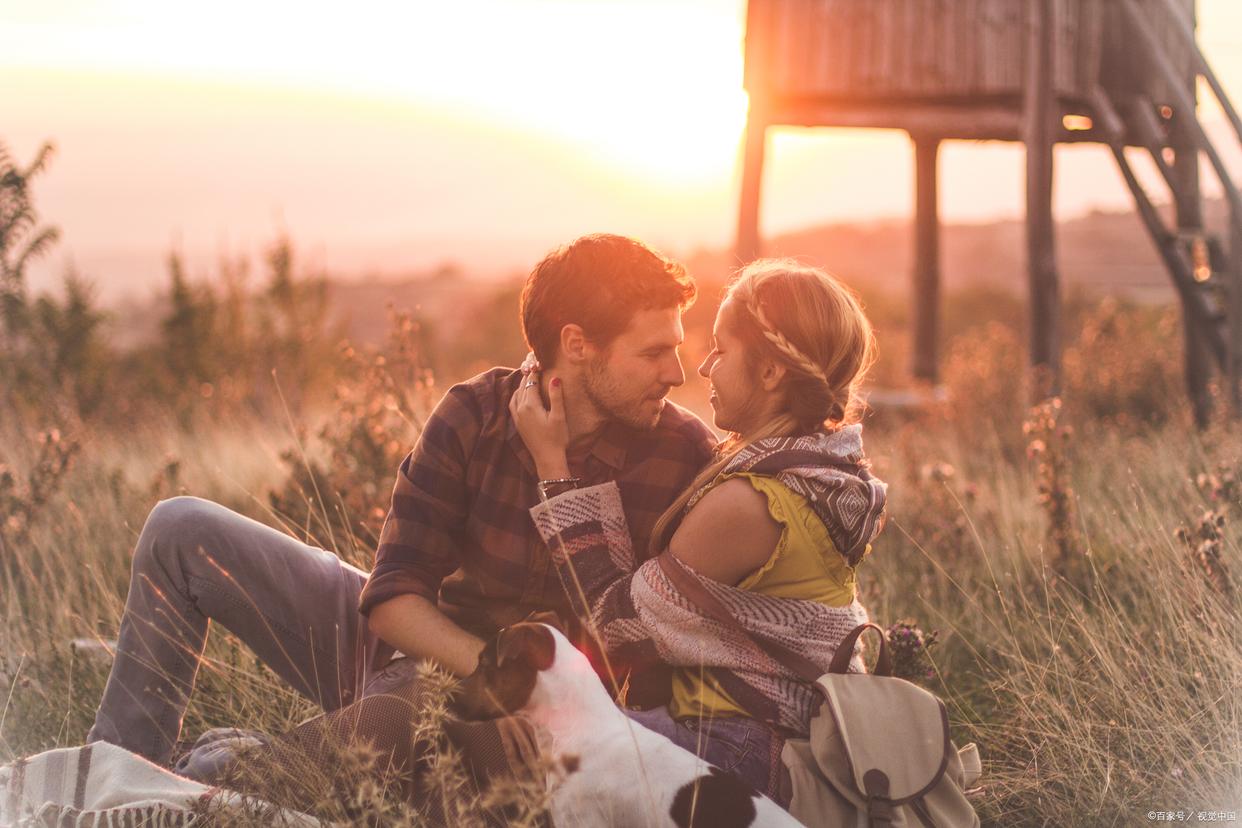 These "unconscious" behaviors of men are the undisguised love for a ...