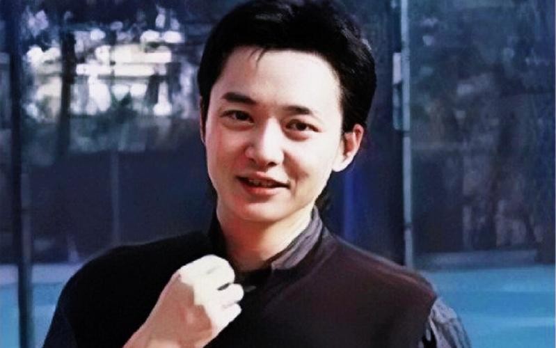 Actor Liu Yijun: remarried with his son, the middle-aged queen, and his ...