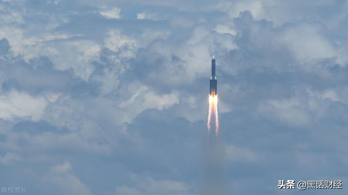 China's Manned Moon Program: A Space Milestone for 2030 - iNEWS