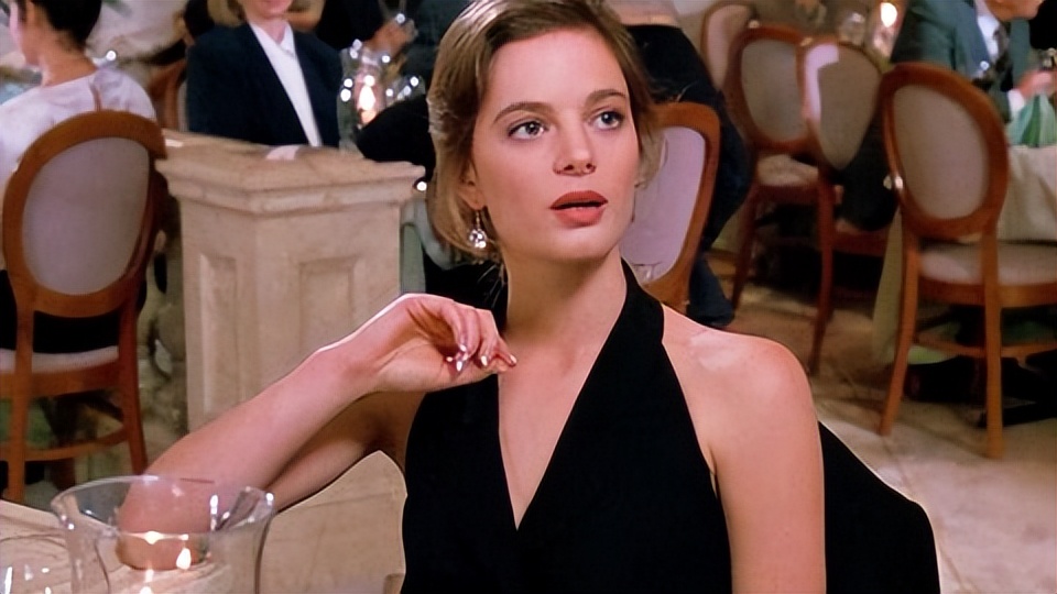 "Scent of a Woman" expresses the story incisively and vividly through ...