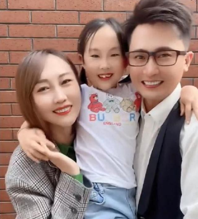 Yang Fan: After 8 years of unrequited love for Zhang Lei, one married a divorced rich man and ...