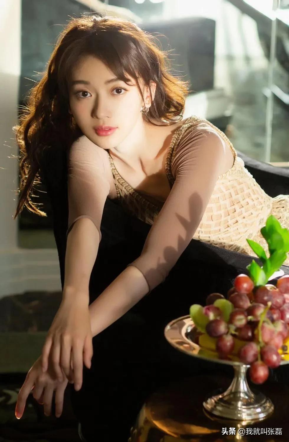 "Riding the Wind and Waves" Wang Zixuan, Zhang Li, Wu Jinyan - iMedia