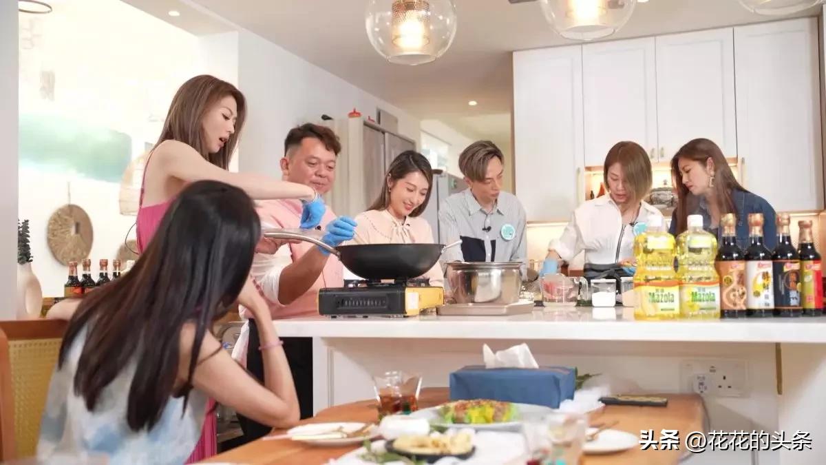 Cooking Variety Show "Cook East Cook West": Yan Zhiheng and Bao brother ...