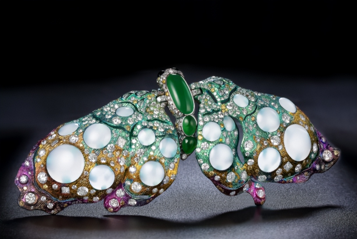 How to choose the first jewelry in a woman's life?Keep these 3 points ...