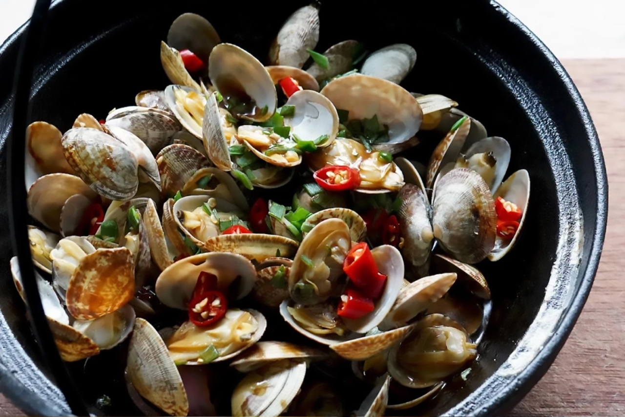 Pepper-flavored hairy tripe tribute vegetables, braised clams in oil ...