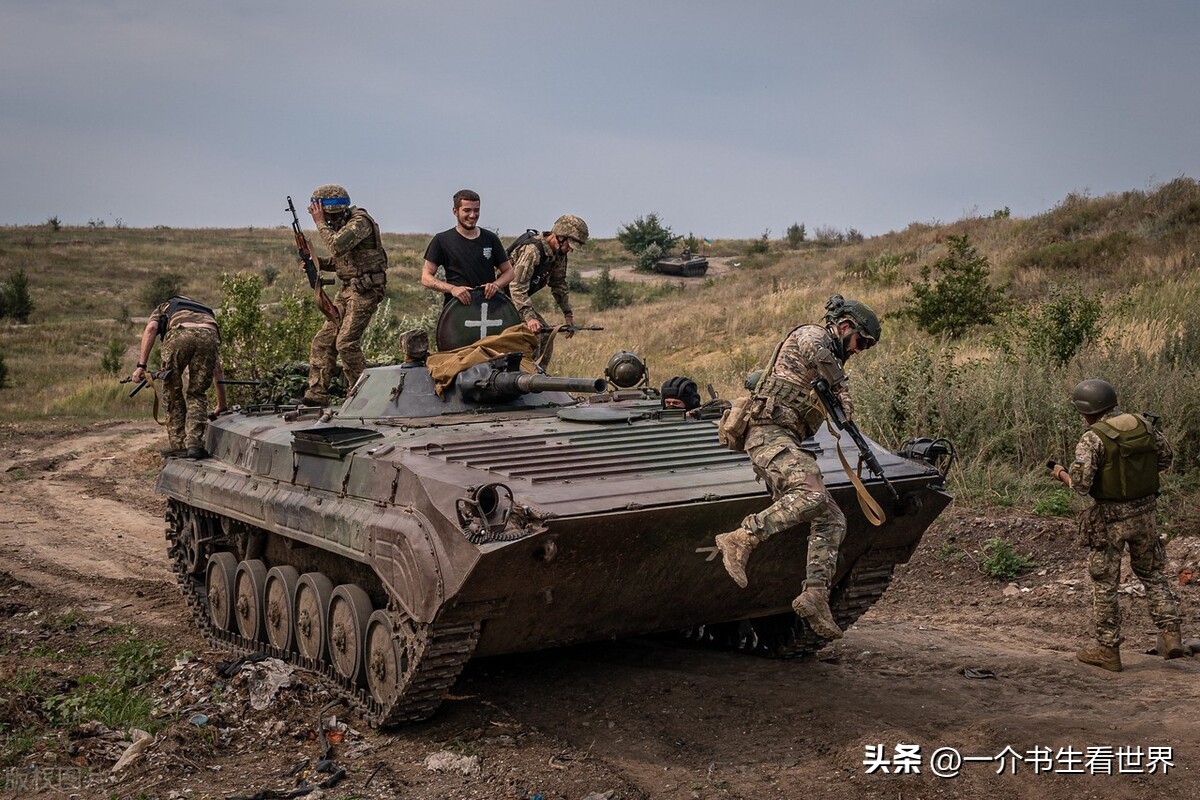 The Russian stealth tank participated in the battle for the first time ...