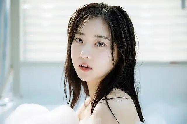 New Korean Internet celebrity Shin Jae Eun - iNEWS