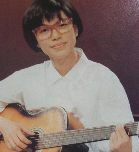 Famous singer Cai Qin: A relationship hurts a lifetime, no child is a ...