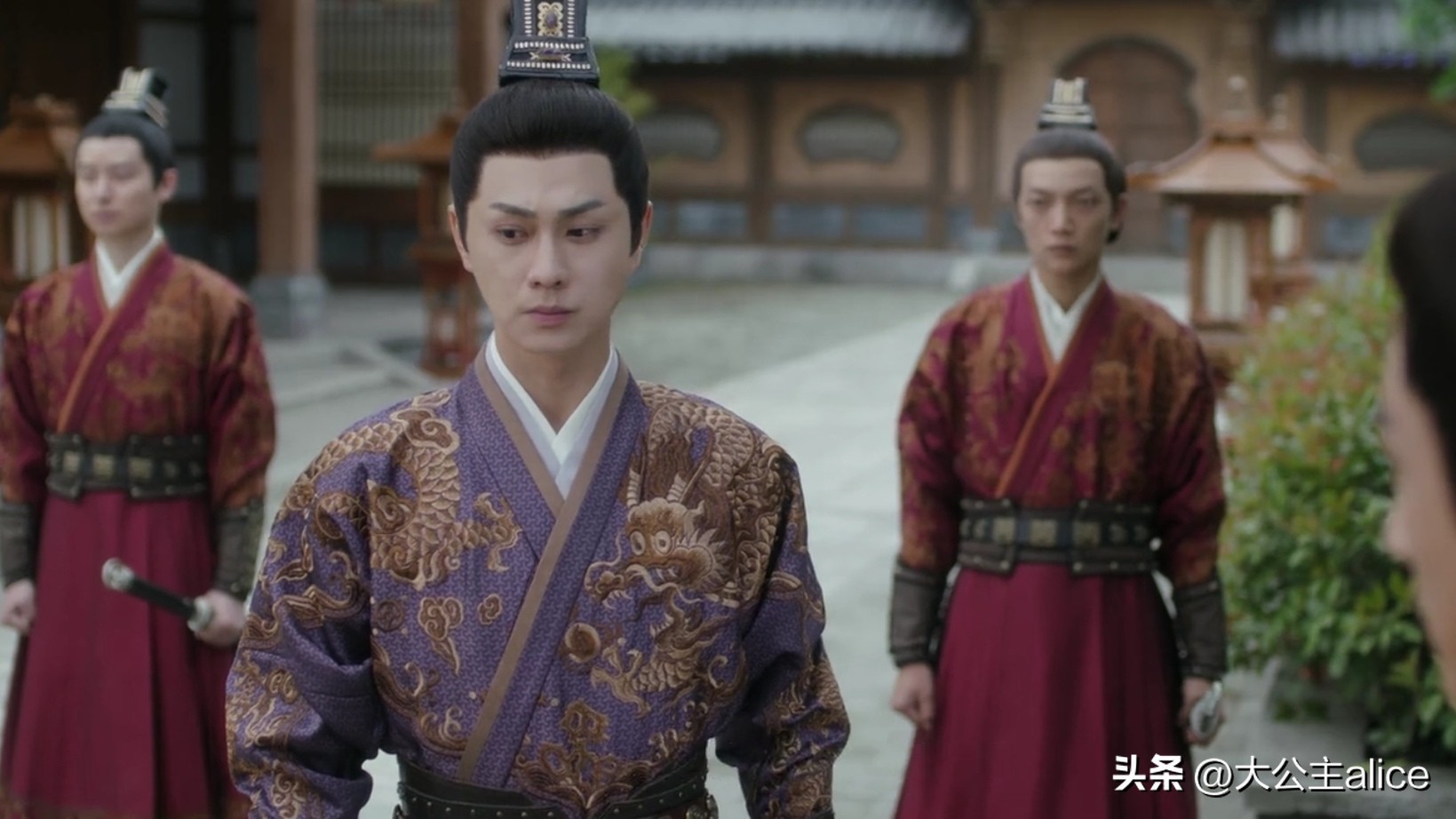 A scene between Yang Yunchun and Zongzheng Mingzhu in "Lotus House" is enough for Wang Yanxin to ...