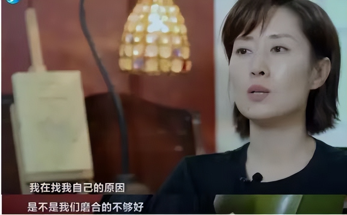 46-year-old Liu Mintao's new love affair was exposed, passionate kisses ...