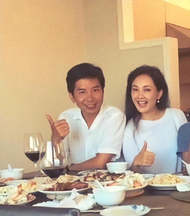 Niu Li: Married to an "outsider" who was 7 years older than her at the ...