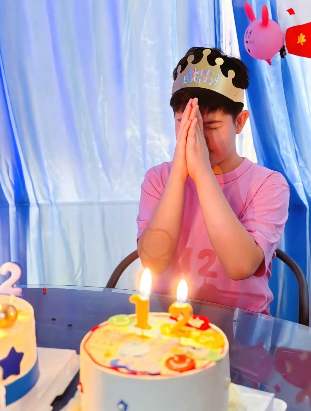 Hu Ke's family portrait is 12-year-old Anji's birthday, Xiao Yu'er is ...